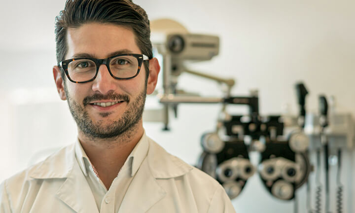 What Are The Different Types Of Eye Doctors 